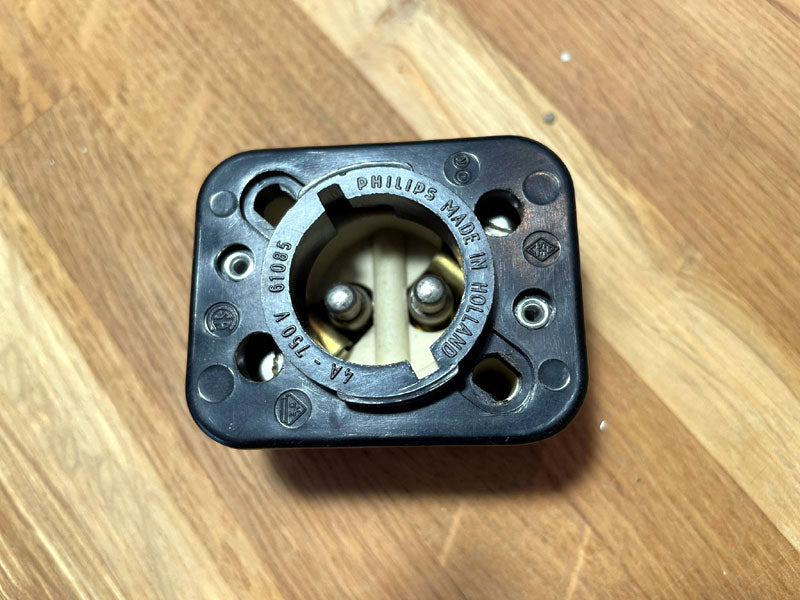 Philips Type 61085 BY22d lampfitting holder voor SOX – DBL Verlichting ...
